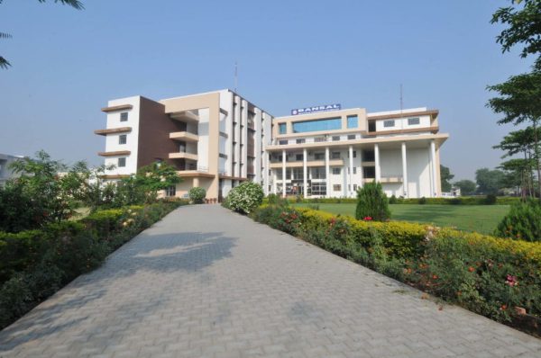 Bansal Institute of Engineering & Technology – Lucknow