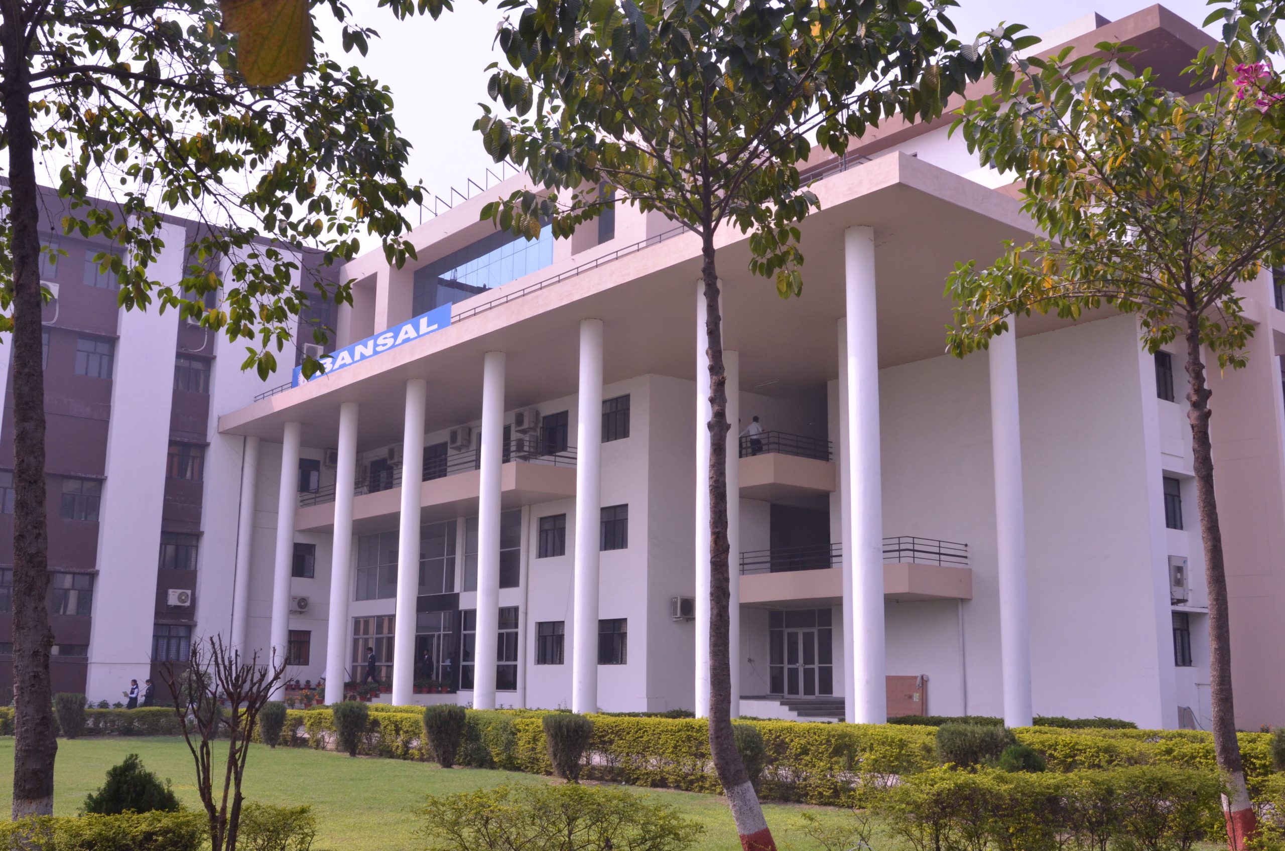 Bansal Institute of Engineering & Technology – Lucknow